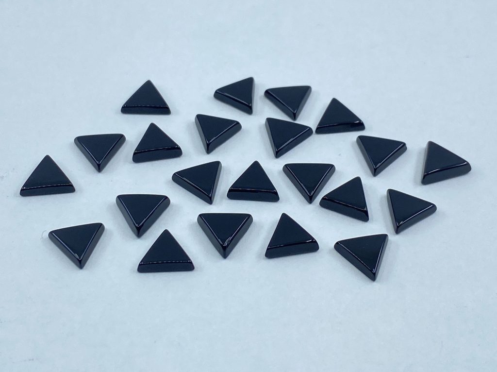 Flat Black Onyx Triangle SBBT Gemstones in 6mm, 7mm and 8mm for ...
